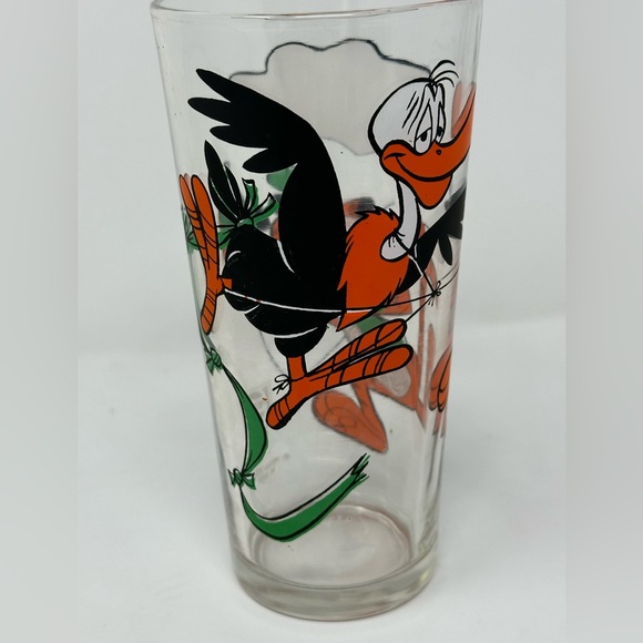Pepsi | Dining | Vintage 976 Pepsi Collectors Looney Tunes Glass Cool ...